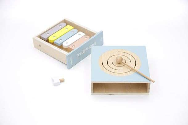 木のおもちゃブランド「dou?」より、本型BOXにおもちゃが入った “DOU BOOK”シリーズ 3型が12月初旬に発売